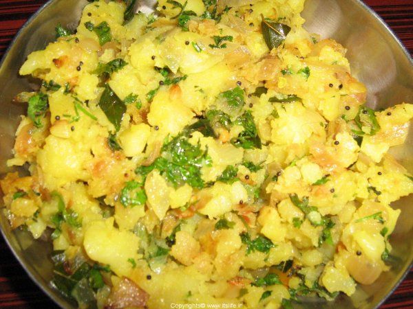 Alu Palya - A South Indian style Potato Side Dish