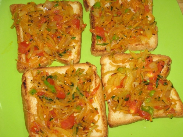 Iyengar Bakery Toast | Snacks | Bread Recipe | Iyengar Bakery Masala ...